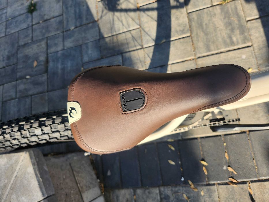 Bicicleta Street-Dirt Pivot Cycles POINT Bucuresti Sectorul 6 • OLX.ro