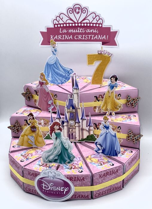 Tort din cutii carton, cu dulciuri ambalate pentru gradinita, scoala ...