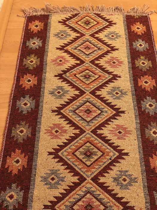 Covor traditional romanesc lucrat manual super pret Craiova • OLX.ro