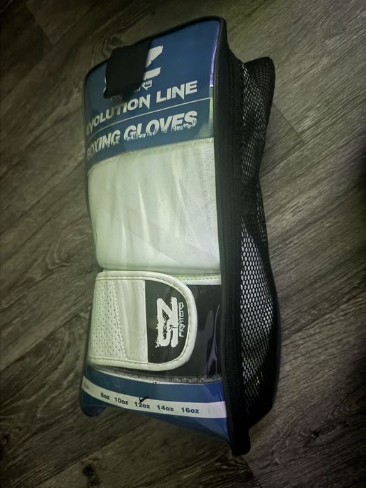 Боксови ръкавици гр. София Свобода • OLX.bg