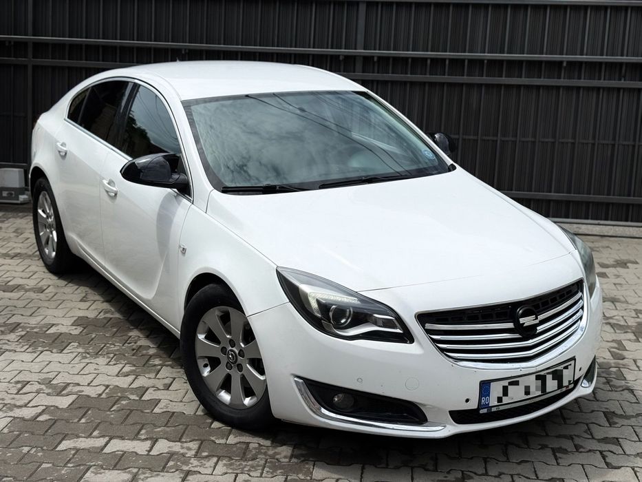 Opel Insignia facelift automata Pecinisca • OLX.ro