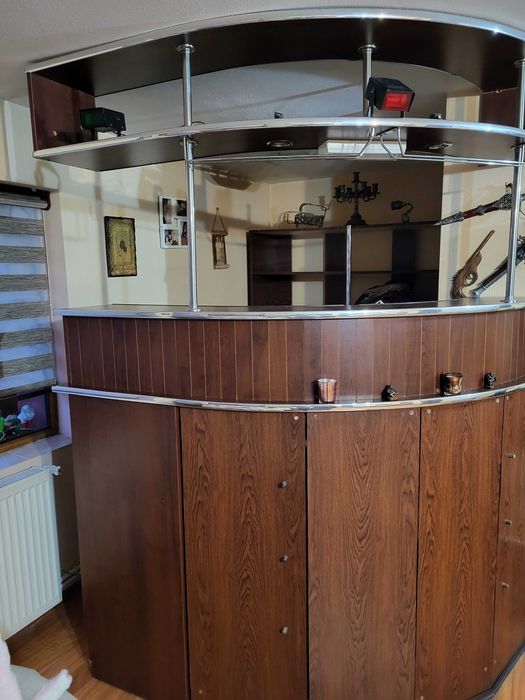 Bar pentru living mahon Stefanesti • OLX.ro