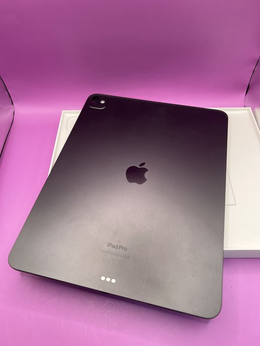 Ipad Pro 13 M4 256gb wi-fi baterie 100 •Matei Amanet Crangasi ...