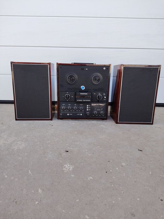 Magnetofon Kastan Pestisu Mic • OLX.ro