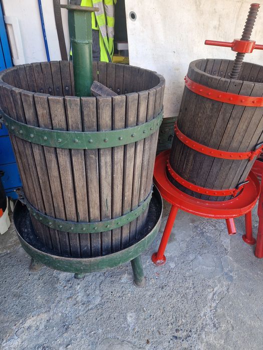 Presă struguri, teasc,zdrobitor. Oferta Medias • OLX.ro