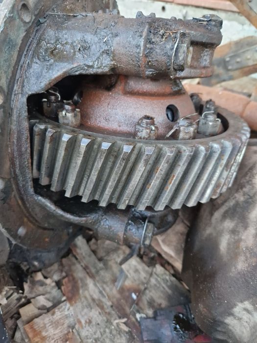 Предни полуоски и хидравлик за зил 131 гр. Стара Загора Казански • OLX.bg