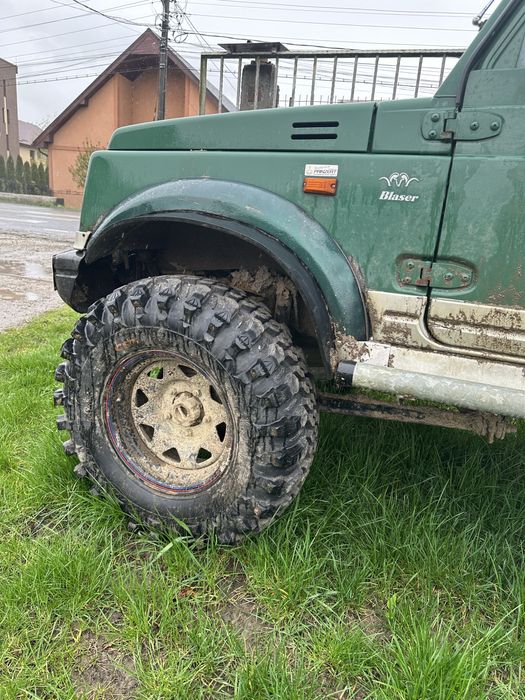 Suzuki Samurai modificat pentru off road Sanmartin • OLX.ro