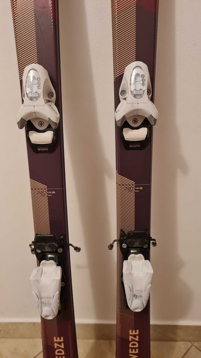 Schiuri Wedze 140 cm plus bețe 110 cm cadou Fetesti • OLX.ro