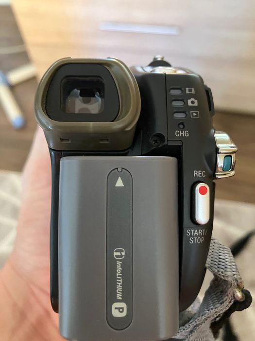 Видео камери Камера MX JVC DV 1000 и Handycam Sony камера с. Крупник ...