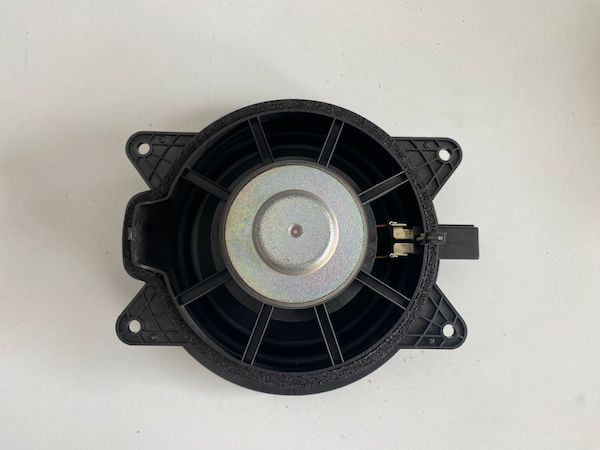 Boxa difuzor audio Volvo XC90 XC60 S60 V60 S90 2015+ 31350425 Baia • OLX.ro