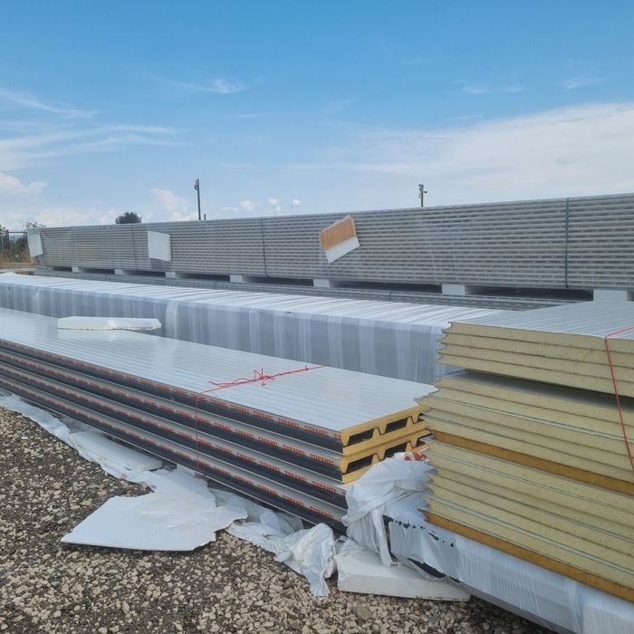 Panouri sandwich Galati • OLX.ro