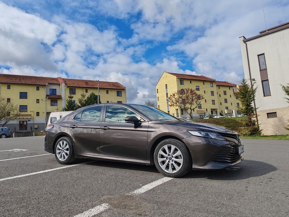 Vand Toyota Camry 2020 Cluj-Napoca • OLX.ro