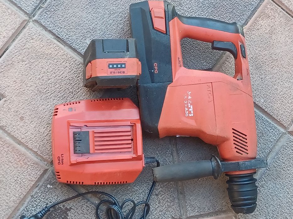Rotopercutor HILTI TE 30-A 36 Craiova • OLX.ro