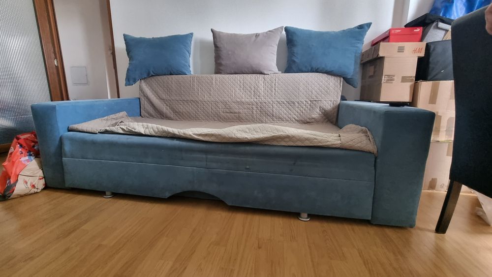 Canapea / Pat 3 locuri extensibila + spatiu depozitare Bucuresti ...