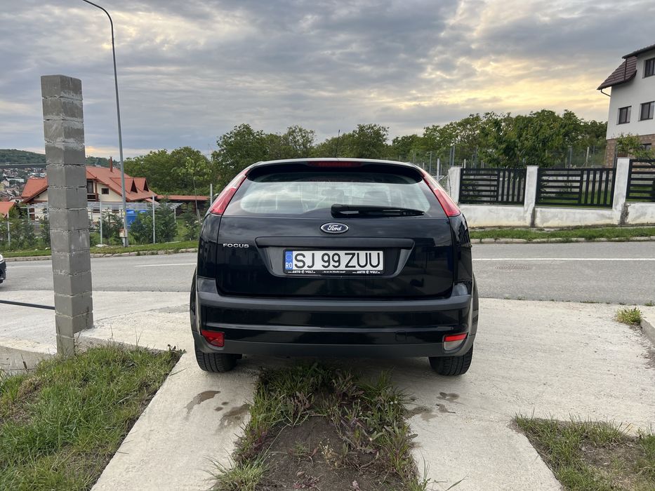 Ford focus hatchback Zalau • OLX.ro