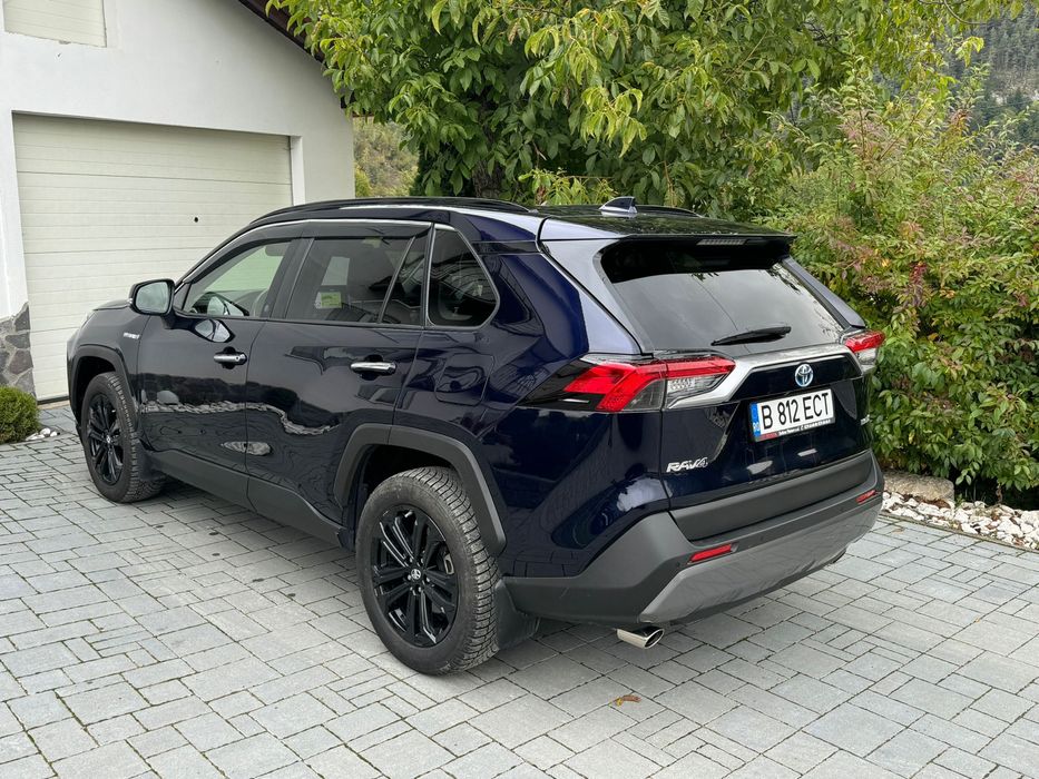 Toyota Rav 4 2022 4x4 Ghimbav • OLX.ro