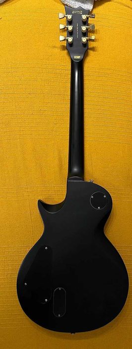 ESP LTD EC-1000 Vintage Black - EMG 81/60 Iasi • OLX.ro