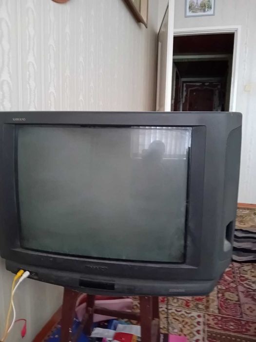 Телевизор "Sharp" стар модел гр. София Надежда 3 • OLX.bg