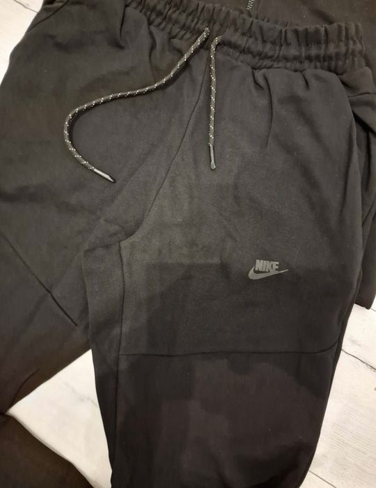 Nike tech fleece Timisoara • OLX.ro
