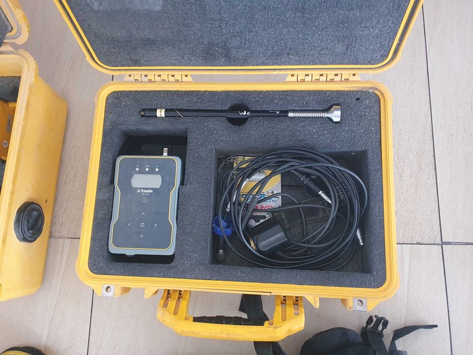 GPS (GNSS) двухчастотный приемник Trimble R5 (топосъемка, геодезия ...