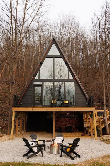 Case modulare de diferite modele si dimensiuni, din structura metalica ...