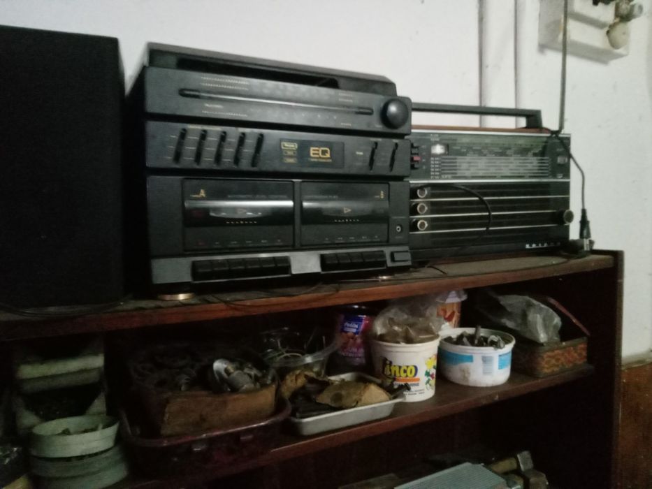 Combina muzicala cu 2 boxe , functionala Sacele • OLX.ro