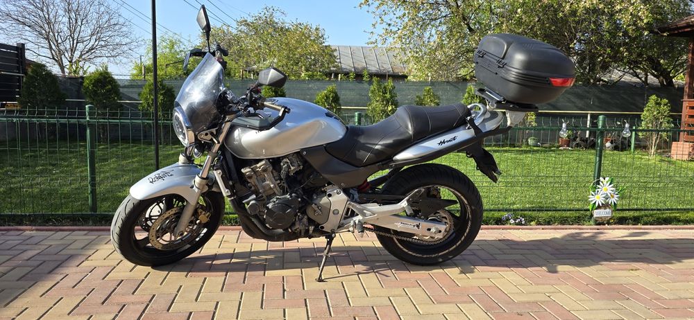 Honda hornet PC34 Puchenii Mari • OLX.ro