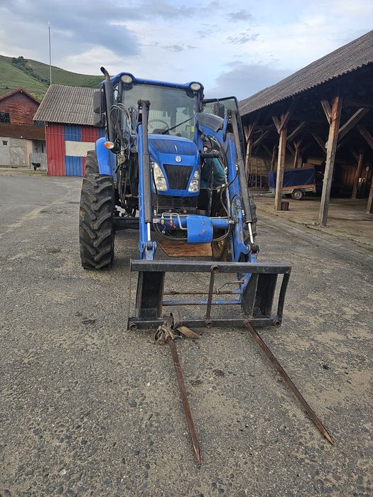 Vand Tractor NEW HOLLAND TD 5 Sibiu • OLX.ro