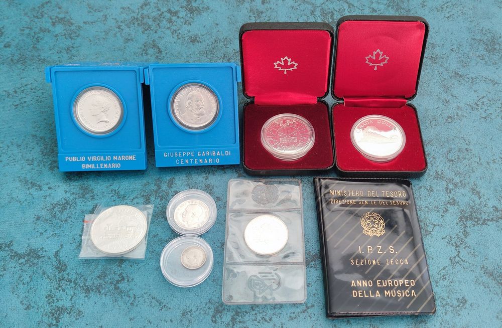 Colecție monede argint,ani diferiți Focsani • OLX.ro