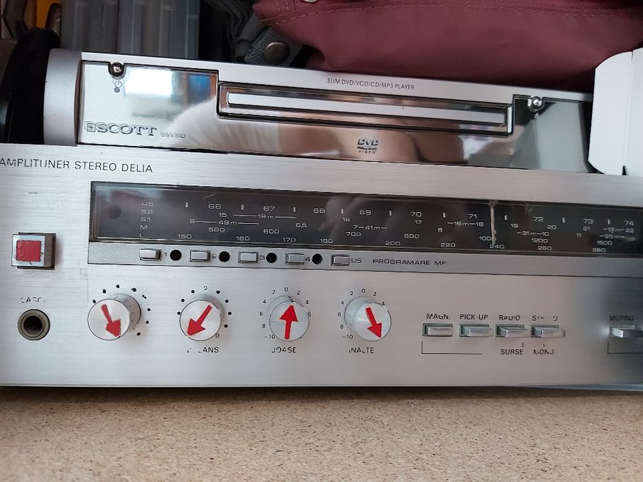 Vand amplituner delia + dvd player scott Boldesti-Scaeni • OLX.ro