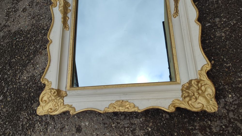Oglinda cu rama in stil baroc Targoviste • OLX.ro