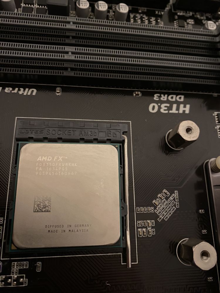 Placa de baza ASRock 960GM-VGS3 FX + Procesor AMD Vishera, FX-8350 ...