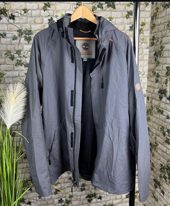 geci lagerfeld barbati de vanzare ' Anunturi ' OLX.ro