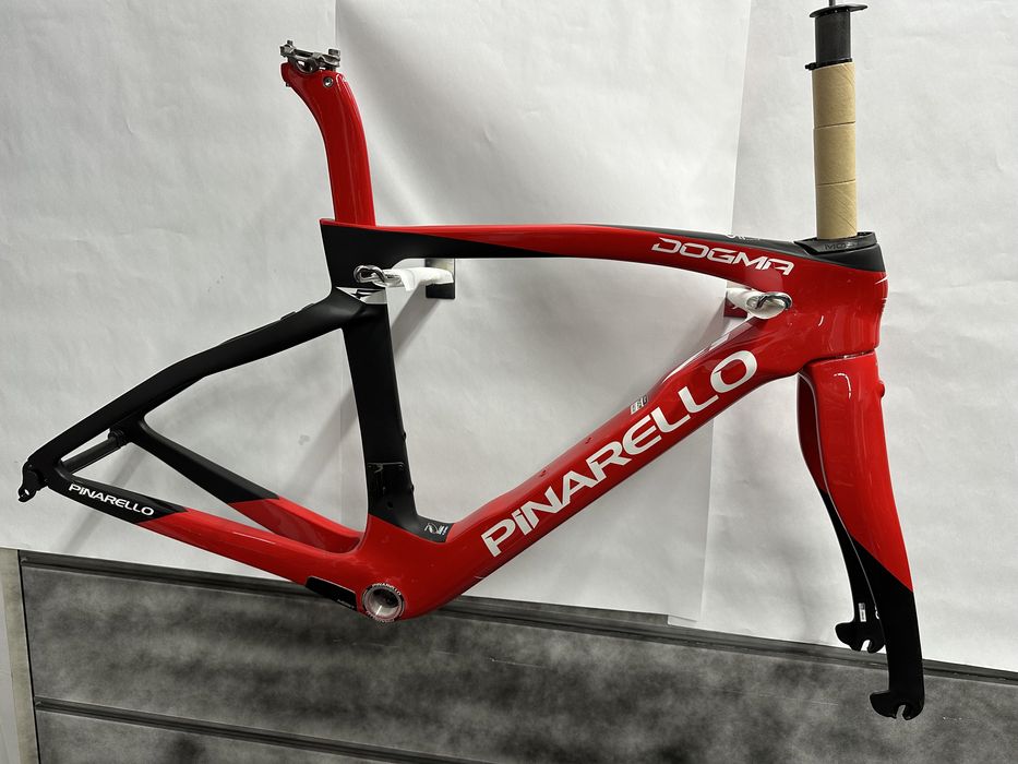 Рамка Pinarello DOGMA F RIM Summit Red 43см гр. Русе Център • OLX.bg