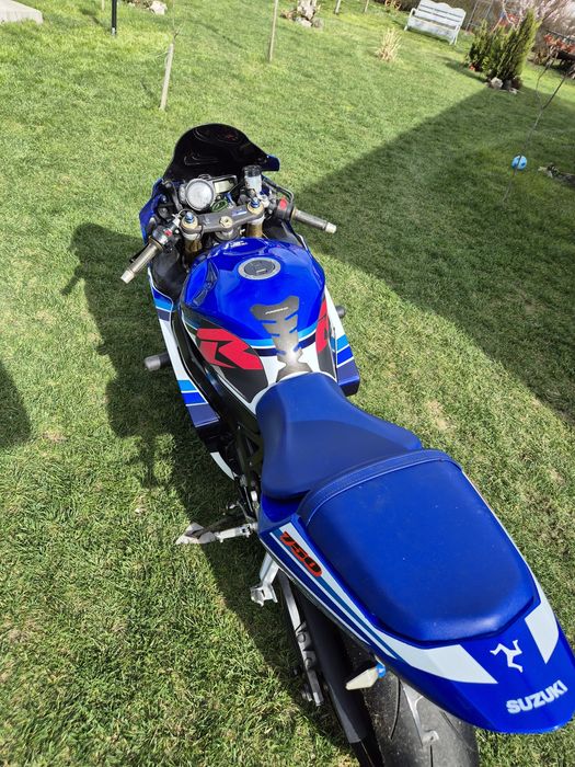 Suzuki gsxr k5 750 на части гр. Левски • OLX.bg