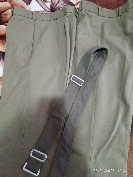 Uniforma Fortele Terestre 46 I Bucuresti Sectorul 6 • OLX.ro