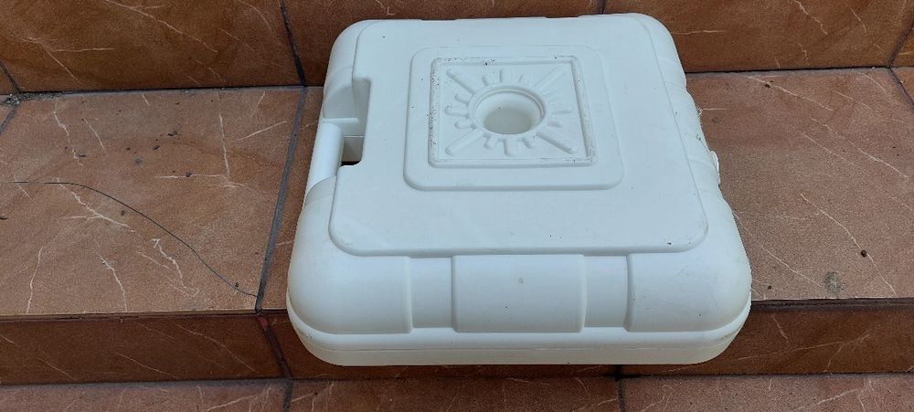 Suport umbrela plaja/gradina/pescuit Galati • OLX.ro