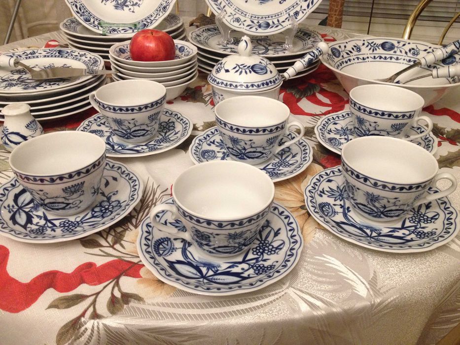 Zwiebelmuster, KAHLA, GDR Сервиз за хранене и кафе за 6 човека 44 ел. гр. София Младост 2 • OLX.bg