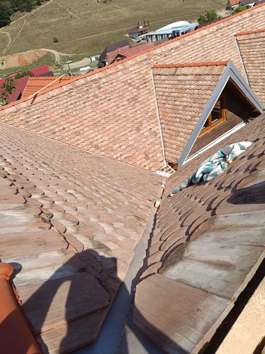 Tigla Solzi Acoperis 2lei buc ,dețin 3000 buc Codlea • OLX.ro