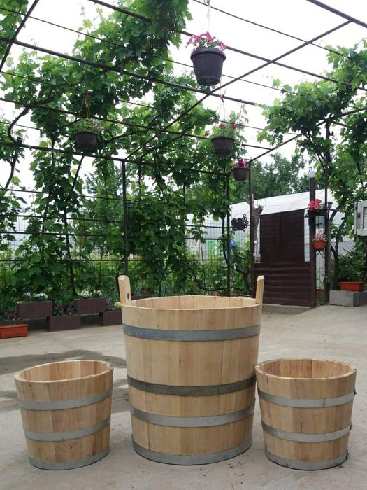 Vand butoaie, butoiase si putini din lemn! Craiova • OLX.ro