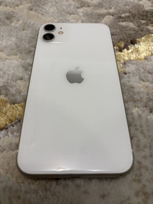 Iphone 11 alb de 64Gb Galati • OLX.ro