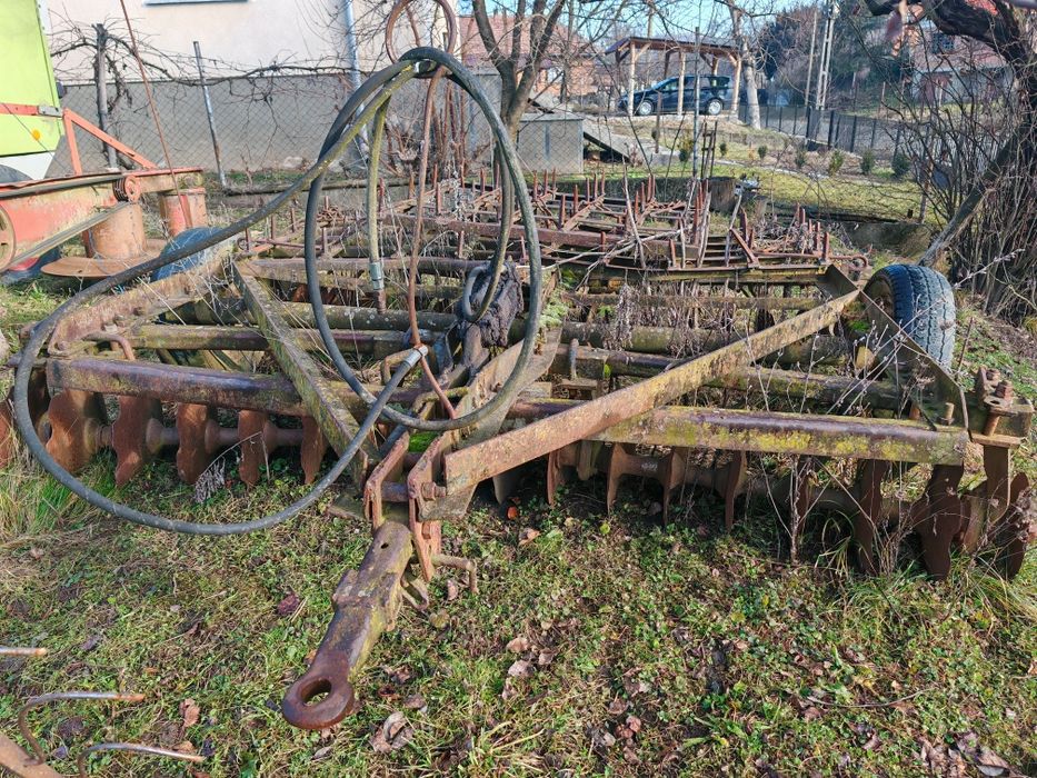Disc agricol disc romanesc 9 talere Napradea • OLX.ro