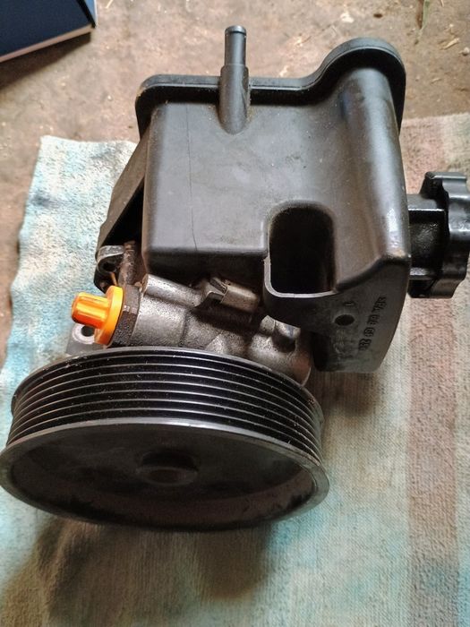 Mercedes хидравлична помпа w211 w203 om271 гр. Пловдив Индустриална ...