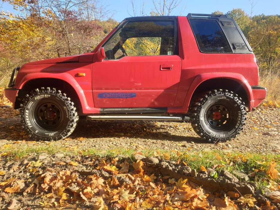 Suzuki Vitara 4x4 Iezureni • OLX.ro