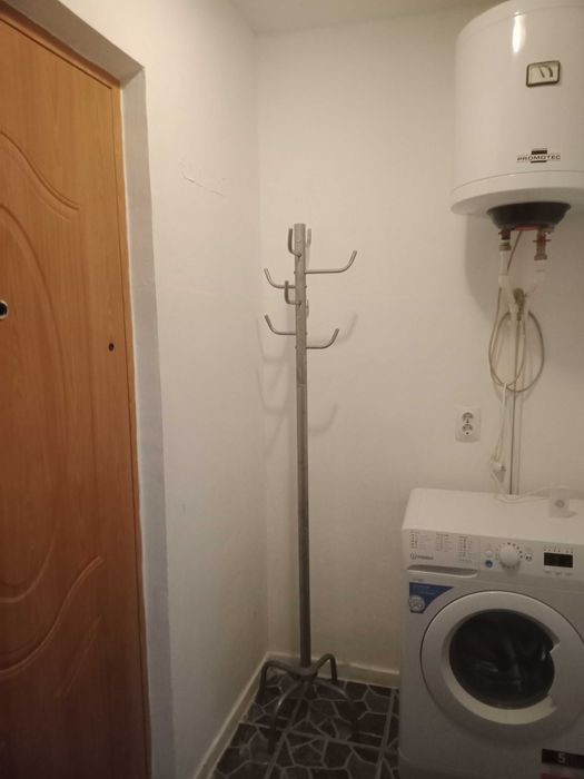 Apartament cu 2 camere in Micro 40, etaj 1, renovat, Galati • OLX.ro