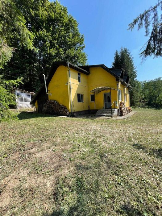 Casa de vacanta la 30 km de Dej Falcusa • OLX.ro