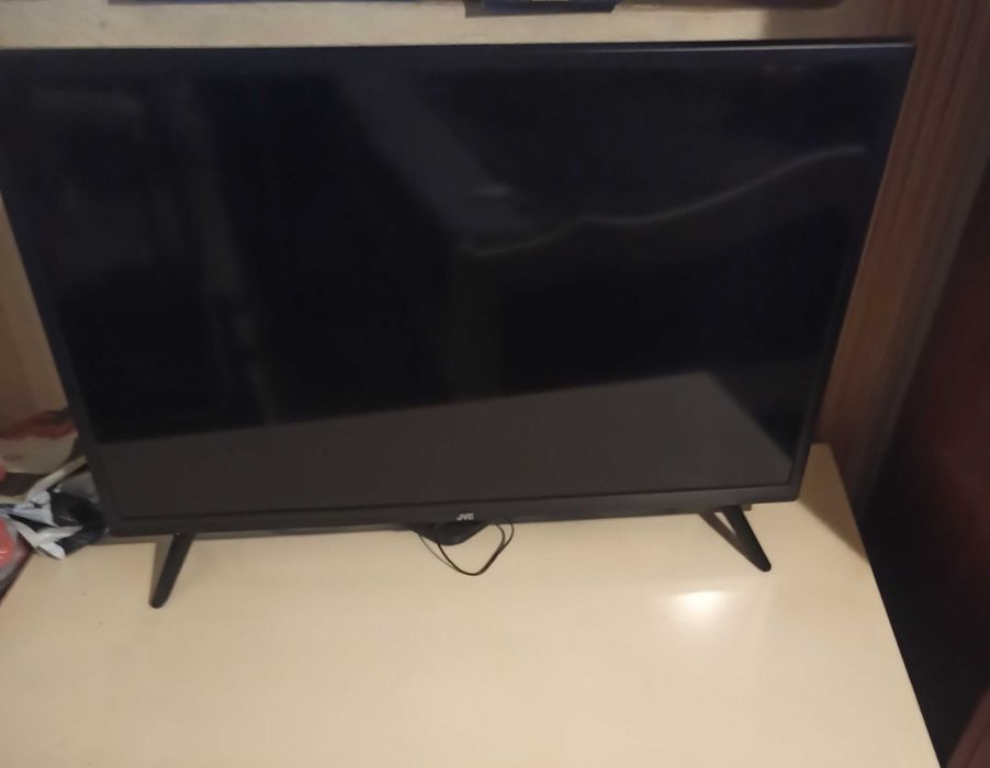 Телевизор jvc LT-32VH2105 гр. Варна Автогара • OLX.bg