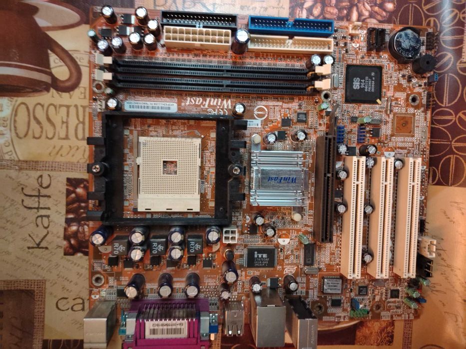 Placa baza Winfast socket 754 Timisoara • OLX.ro