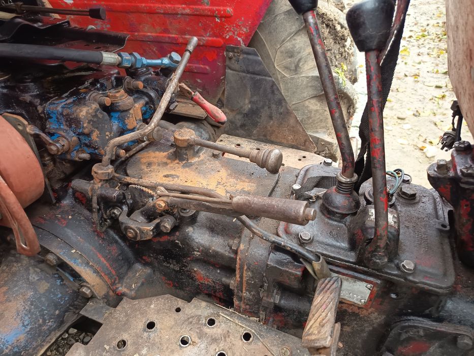 Vând tractor U445 – în stare excelentă, gata de lucru! Ungureni • OLX.ro