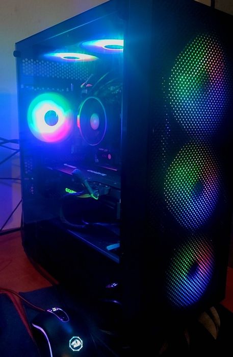 PC Gaming RX 5700XT Ryzen 5 7600 DDR5! Bistrita • OLX.ro